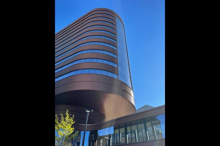 Fosters completes one of biggest hospitals in US | News | Building Design